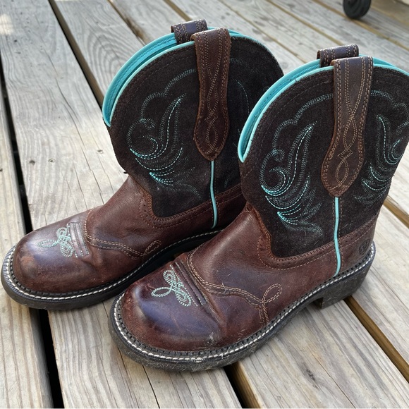 Ariat | Shoes | Ariat Western Short Ankle Cowboy Boots Womens 9 | Poshmark